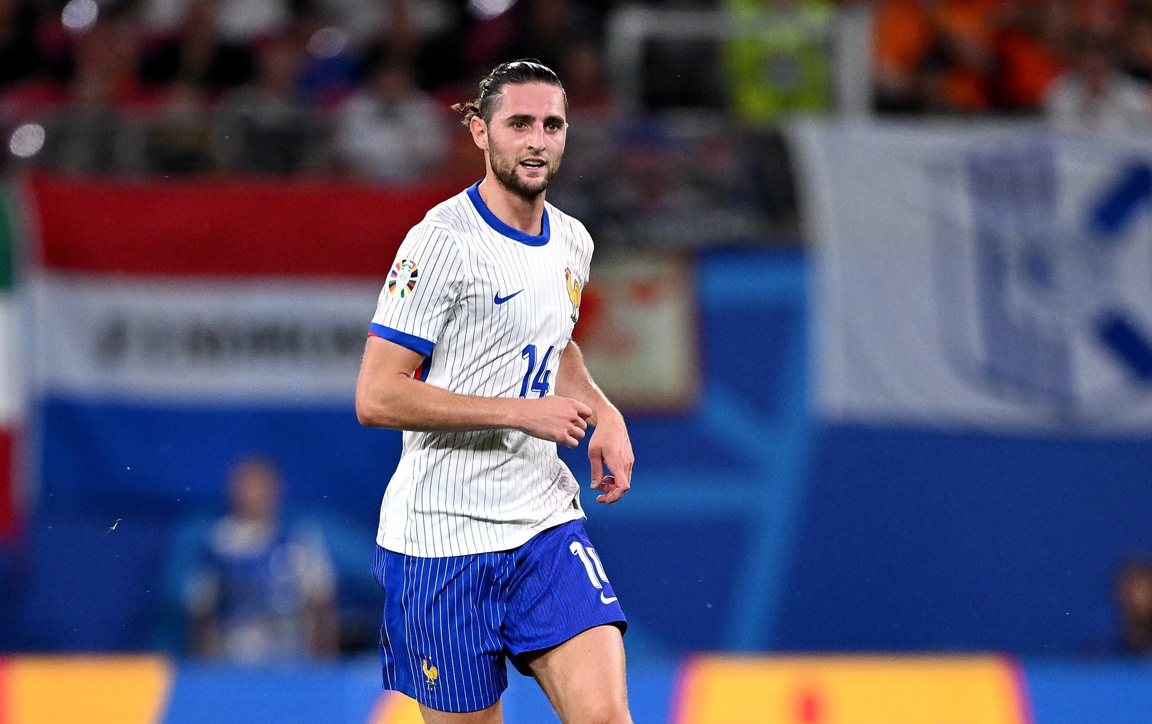 Liverpool prêt à accueillir Adrien Rabiot cet été - Liverpool France